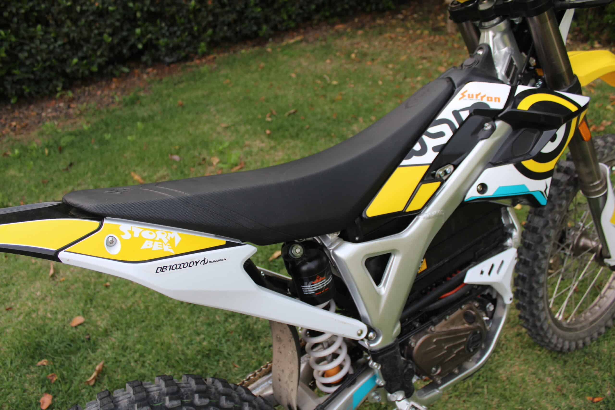 מבחן דרכים: Sur Ron Storm Bee – EV Magazine | מגזין רכב חשמלי