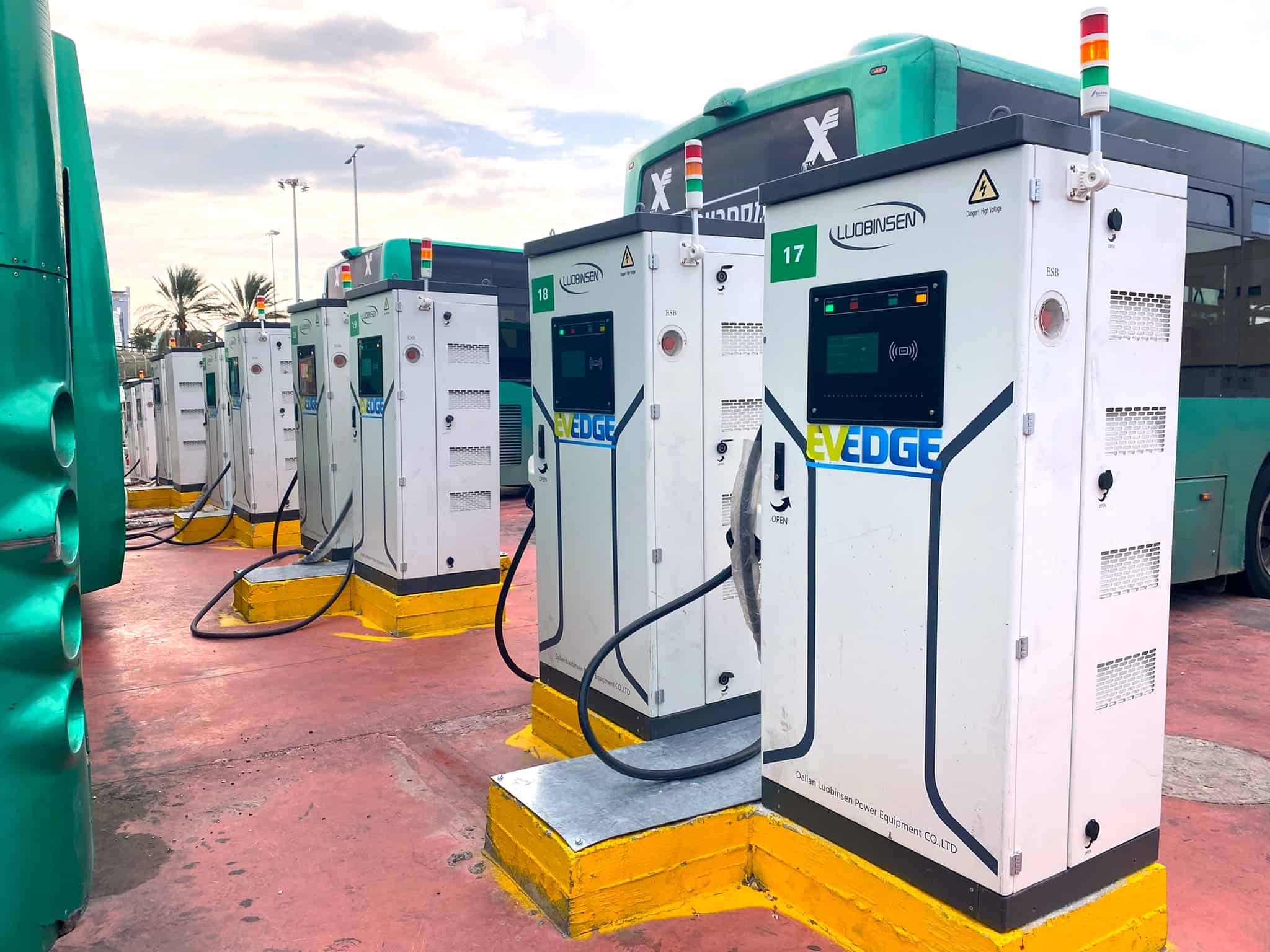 אגד הצטיידה ב-40 עמדות טעינה של EV-Edge לאוטובוסים – EV Magazine