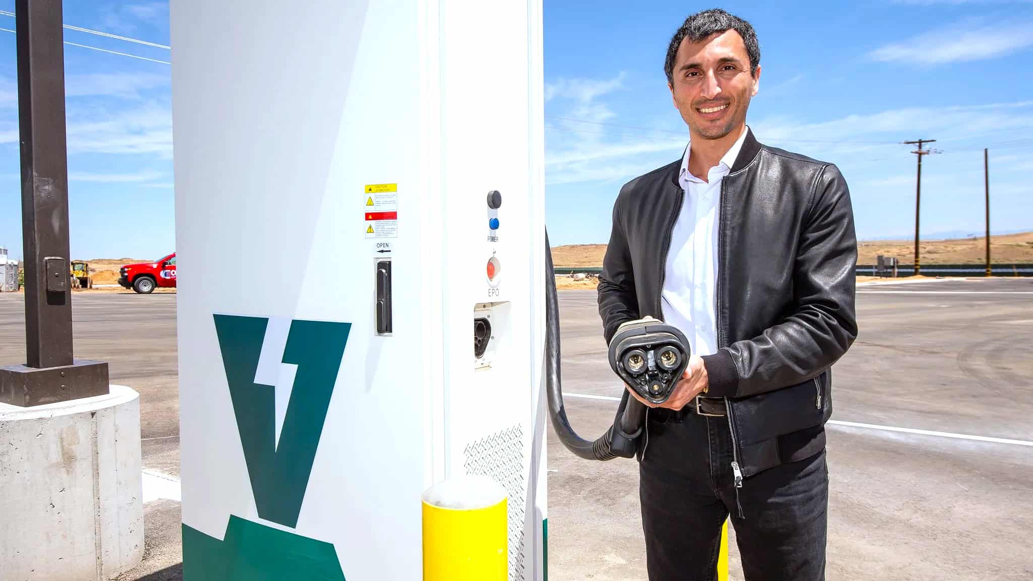 תחנת טעינה מגה-מהירה למשאיות נפתחה בקליפורניה – EV Magazine