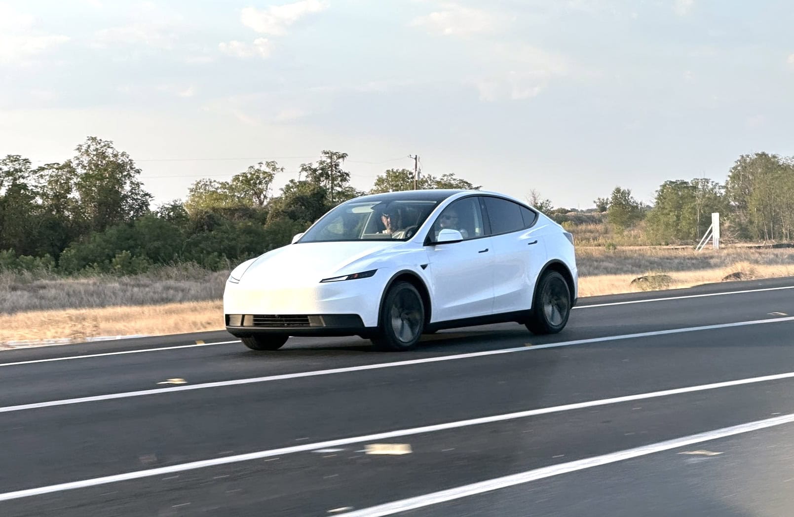 טסלה צפויה לחשוף בקרוב גרסה זולה של מודל Y – EV Magazine | מגזין רכב חשמלי